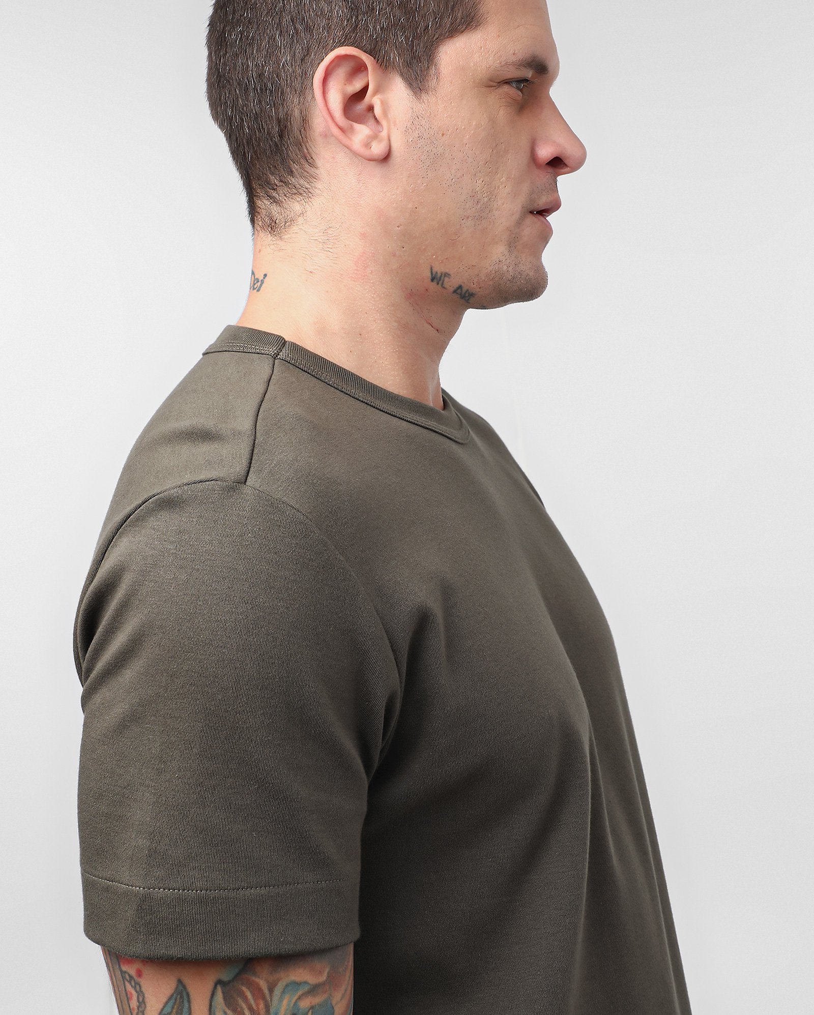 Riachuelo | Camiseta masculina regular manga curta lisa cinza ...