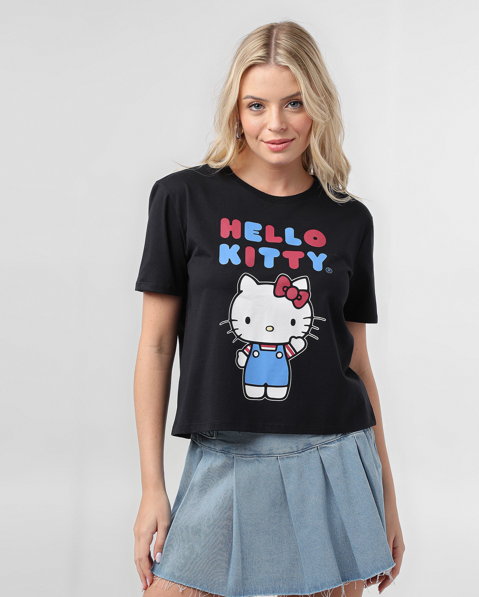 Riachuelo | Camiseta feminina lettering Hello Kitty preta | Sanrio