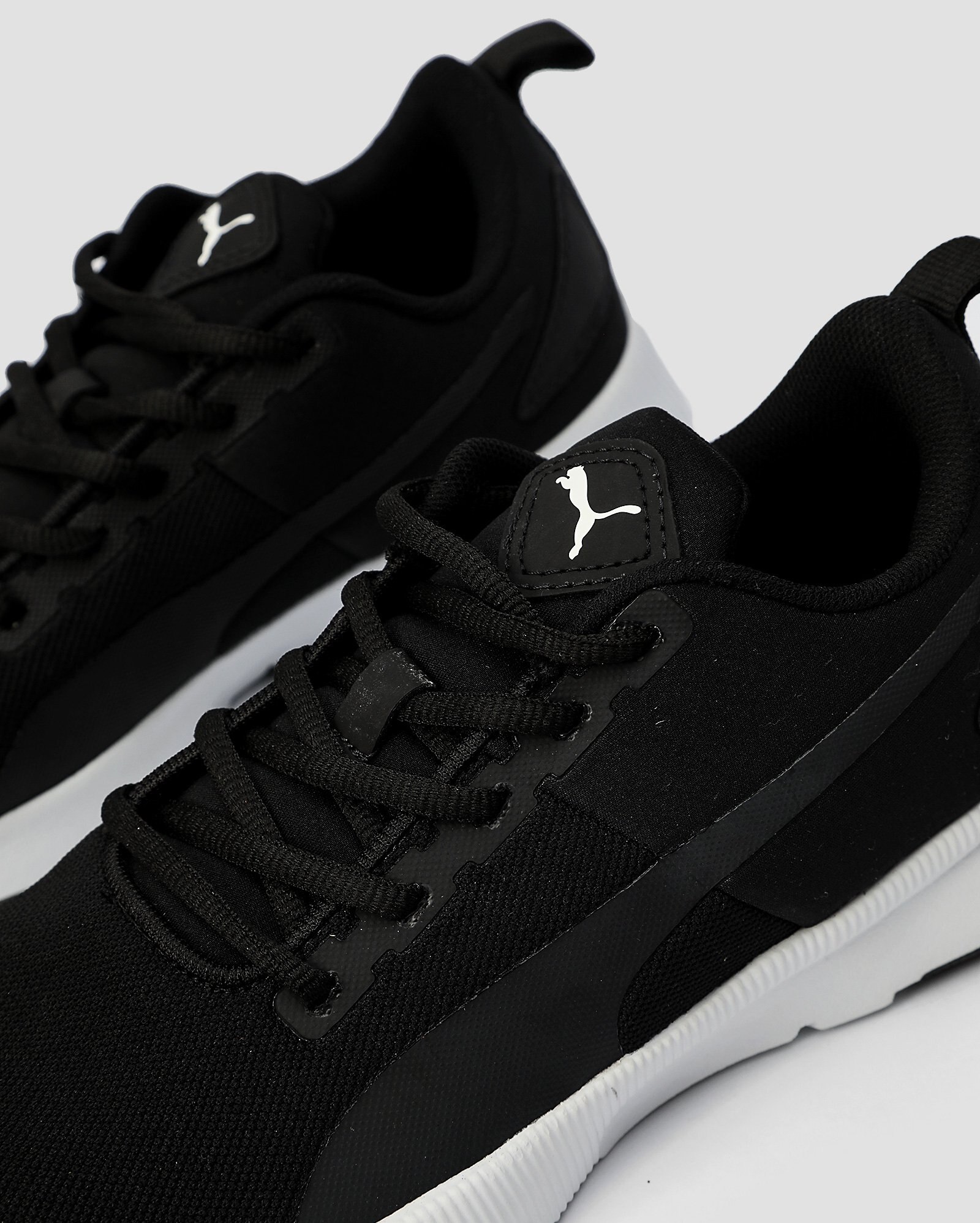 Riachuelo | Tênis esportivo feminino Flyer Runner mesh - Preto | Puma