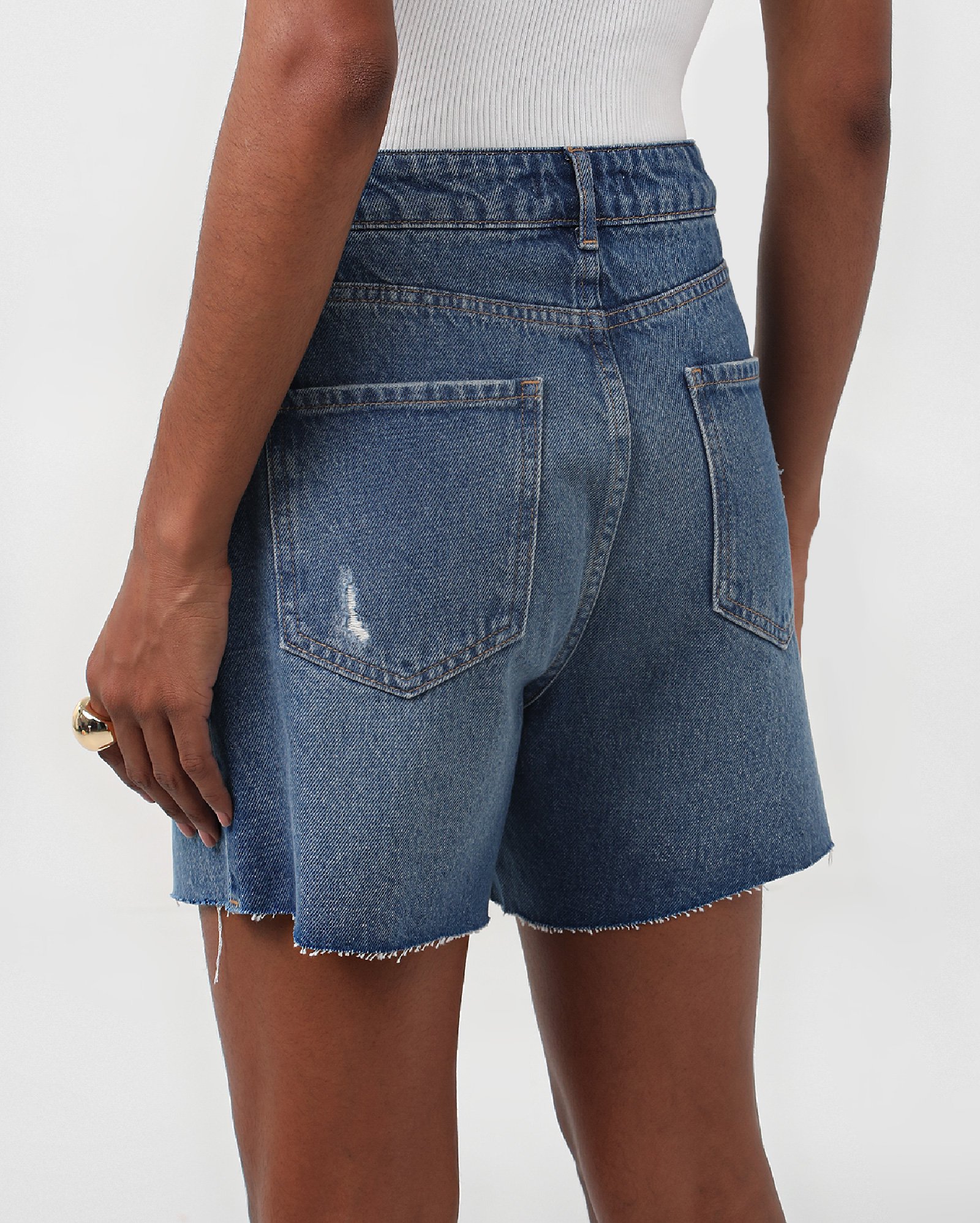 Riachuelo | Bermuda jeans feminina média cintura alta denim escuro ...