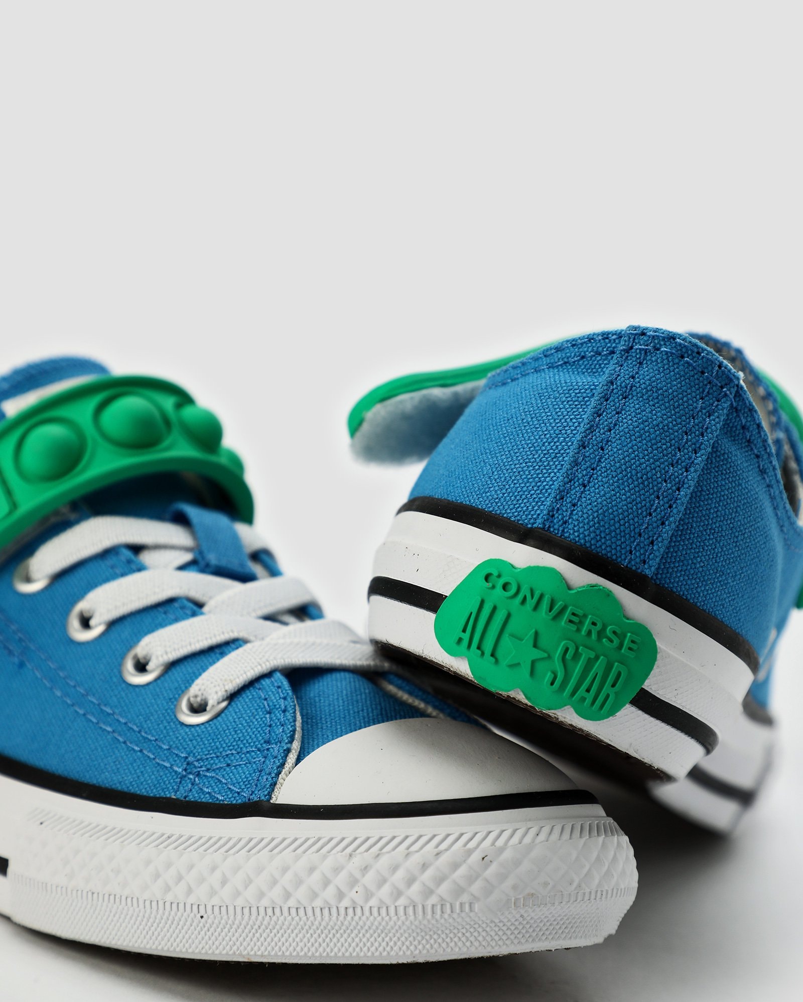Riachuelo | Tênis infantil chuck taylor bubble strap - Azul | Converse ...