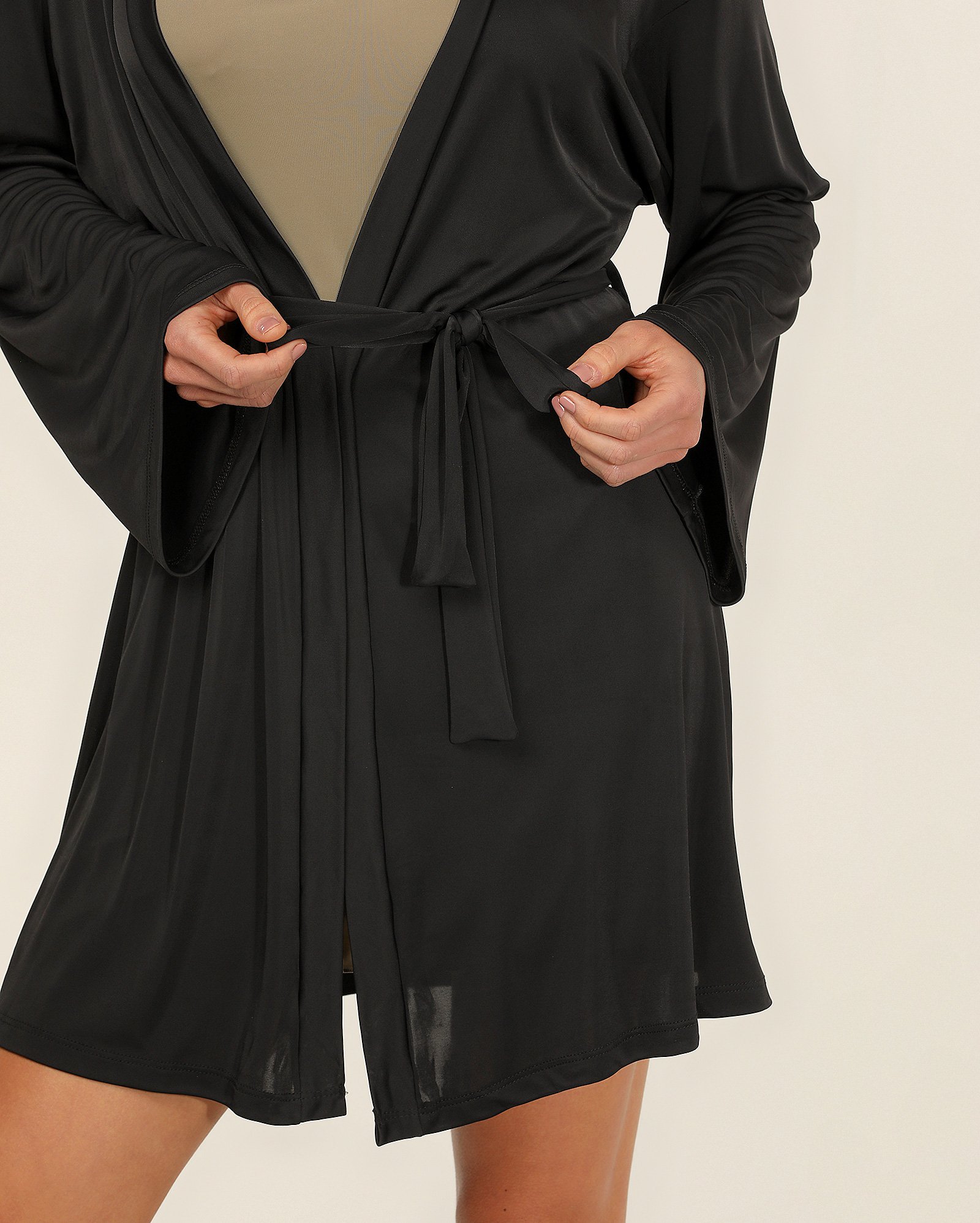 Riachuelo | Robe curto feminino em poliamida liganete liso preto ...