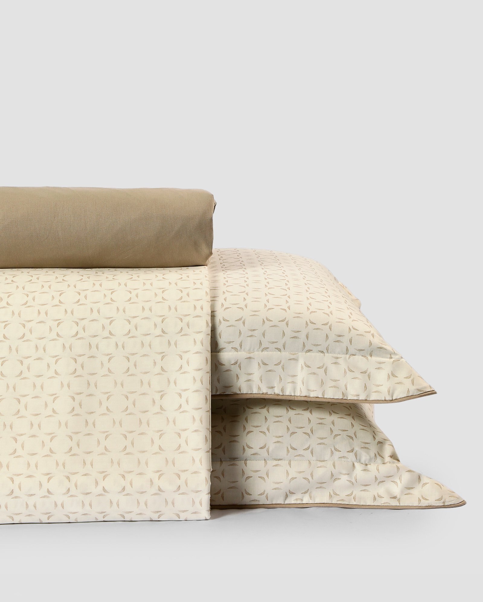 Riachuelo | Jogo de cama percal 160 fios Erica estampa geométrica bege ...