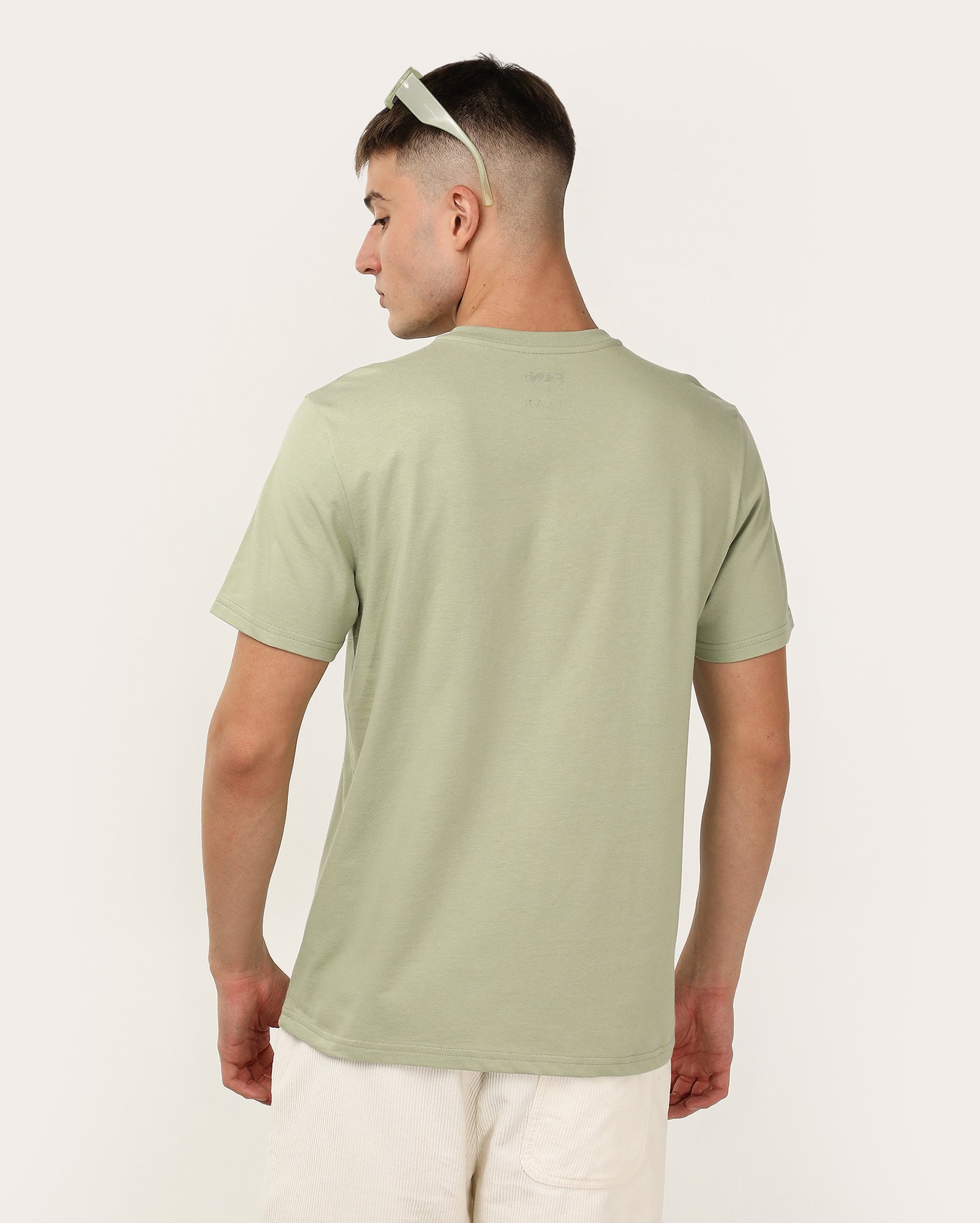 Riachuelo | Camiseta masculina regular Mike Monstros S.A. verde | FANLAB