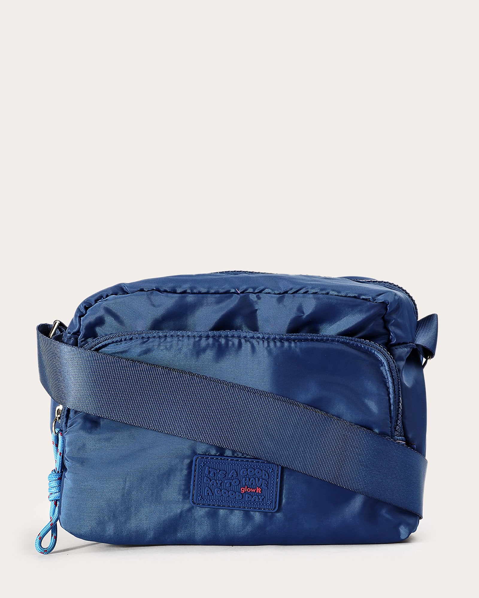 Riachuelo | Bolsa feminina transversal em poliamida puffer - Azul | Glow It