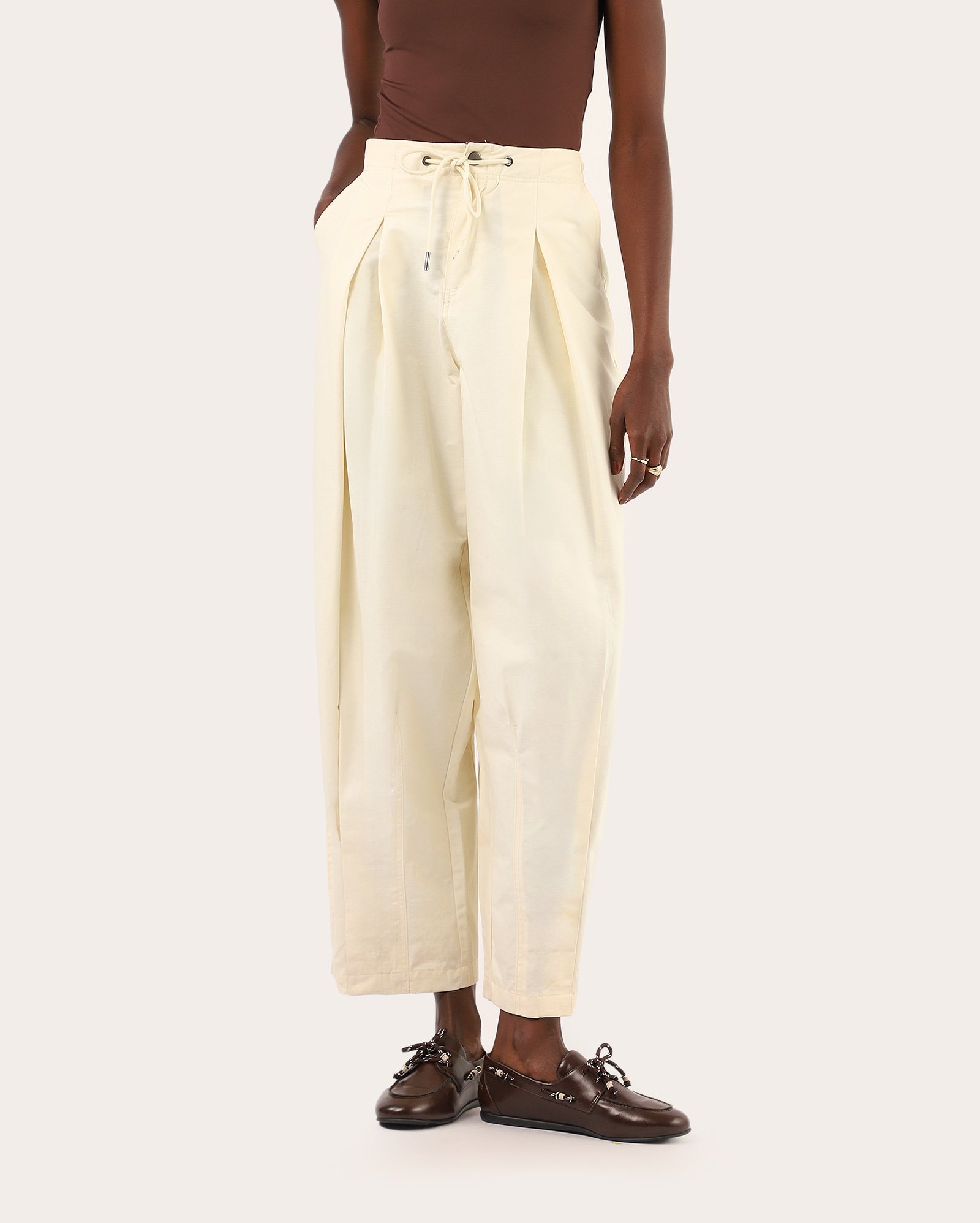 Riachuelo | Calça feminina barrel com amarração - amarela