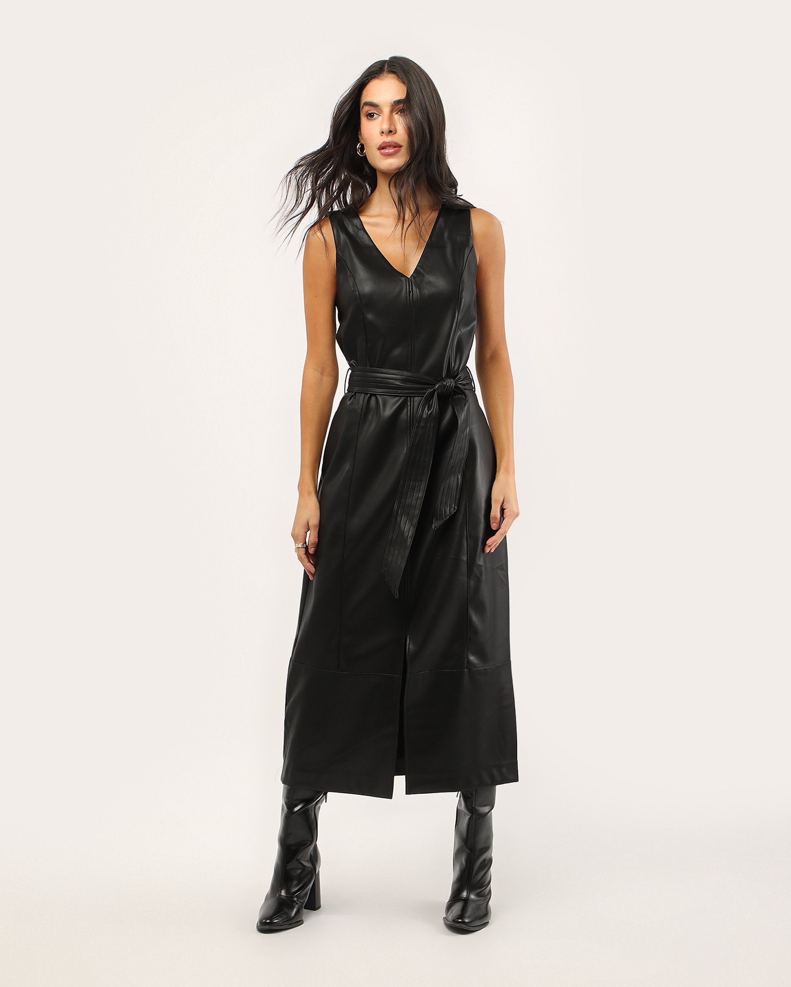 Riachuelo | Vestido midi em poliueretano com cinto - preto