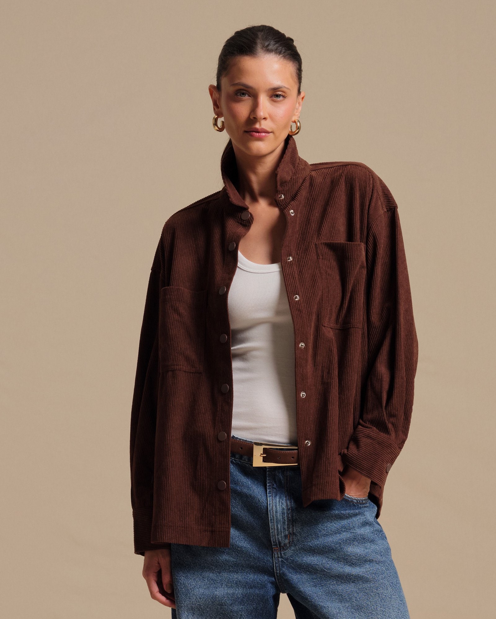 Riachuelo | Camisa com bolso feminina veludo cotelê - Marrom