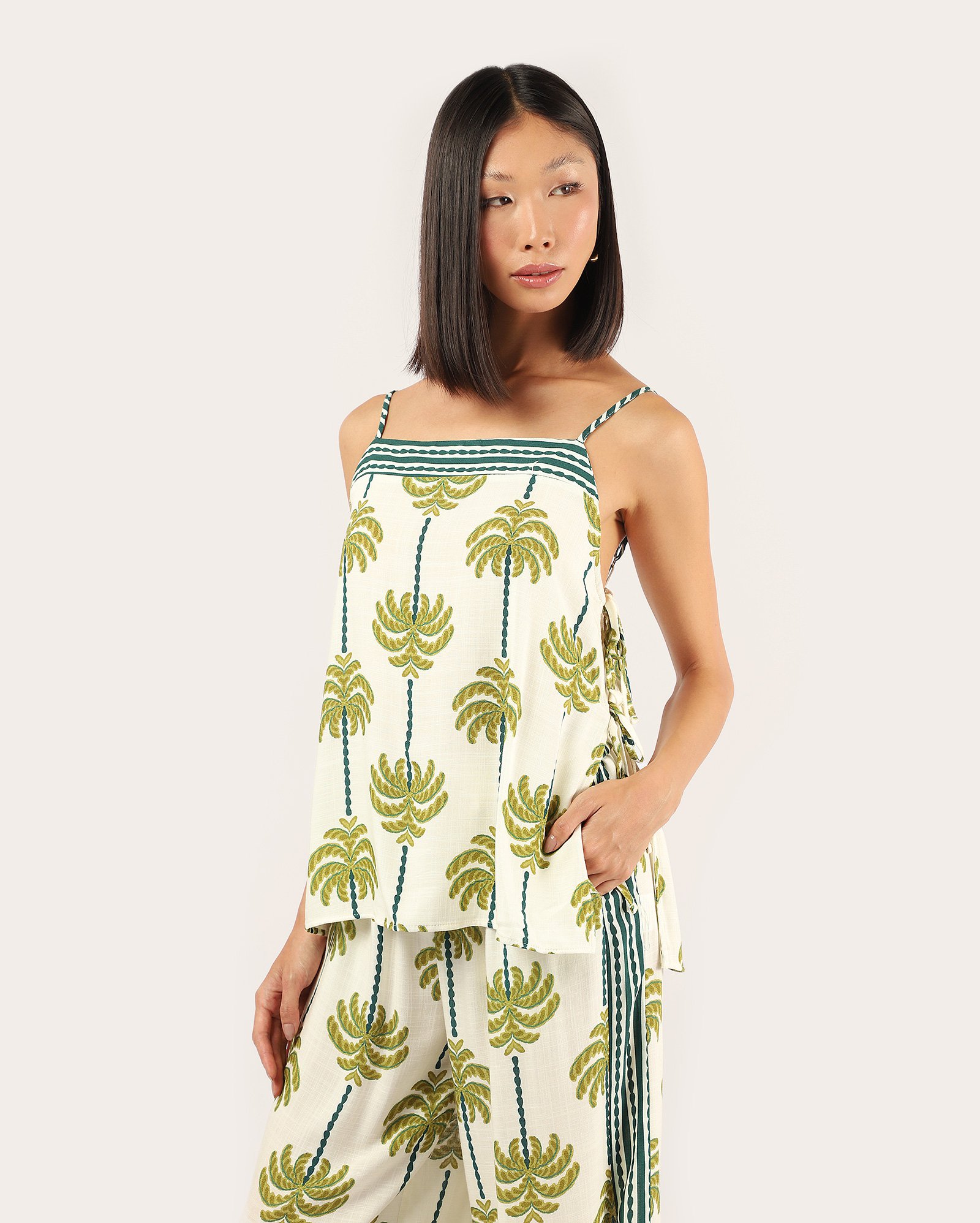 Riachuelo | Regata feminina ampla em viscose - off-white