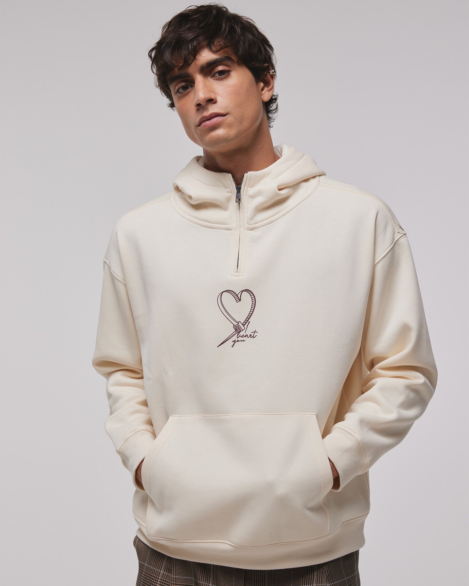 Riachuelo | Blusa de moletom feminina oversized - bege | Juliana Jabour ...