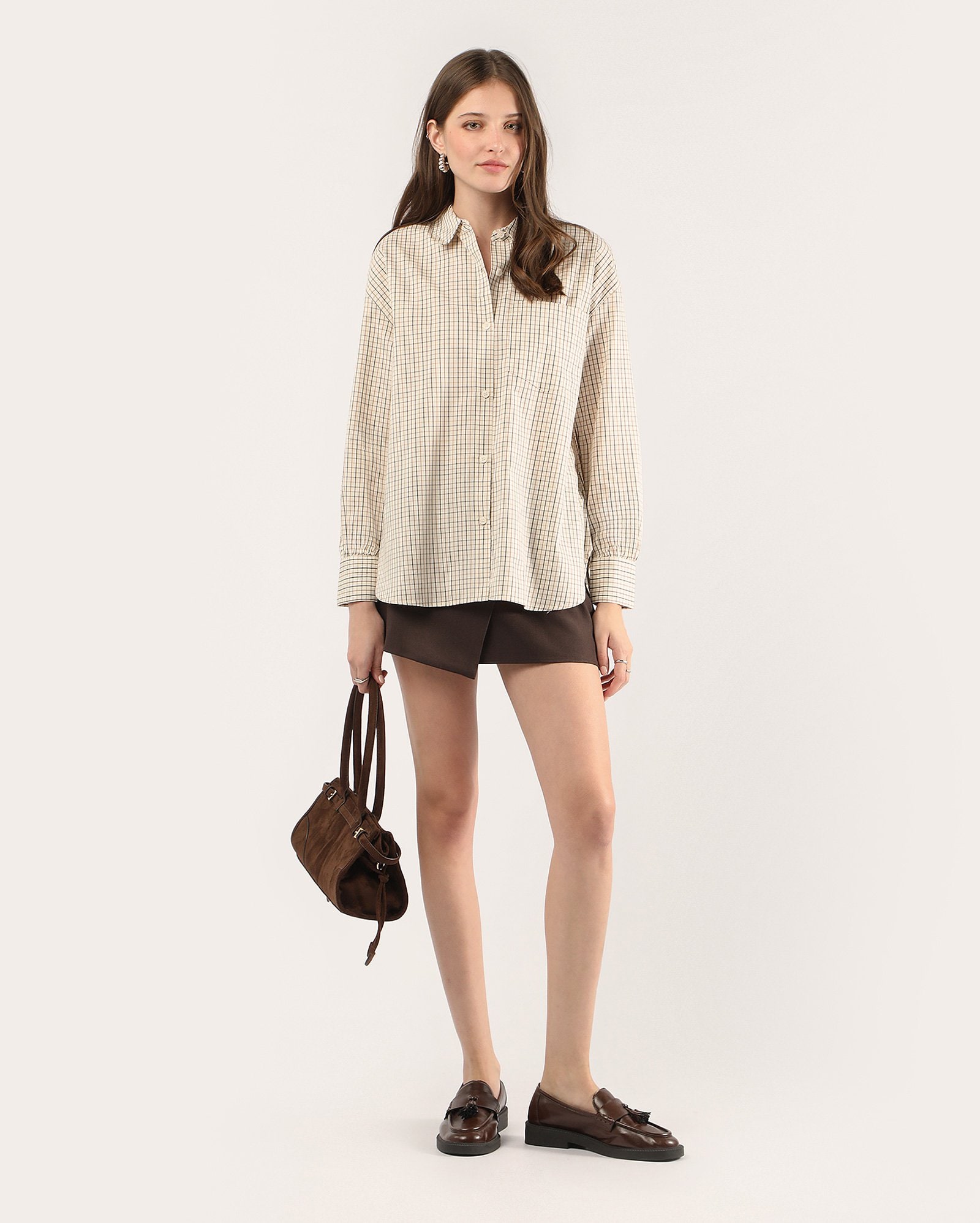 Riachuelo | Camisa feminina regular xadrez com bolso - Bege Claro
