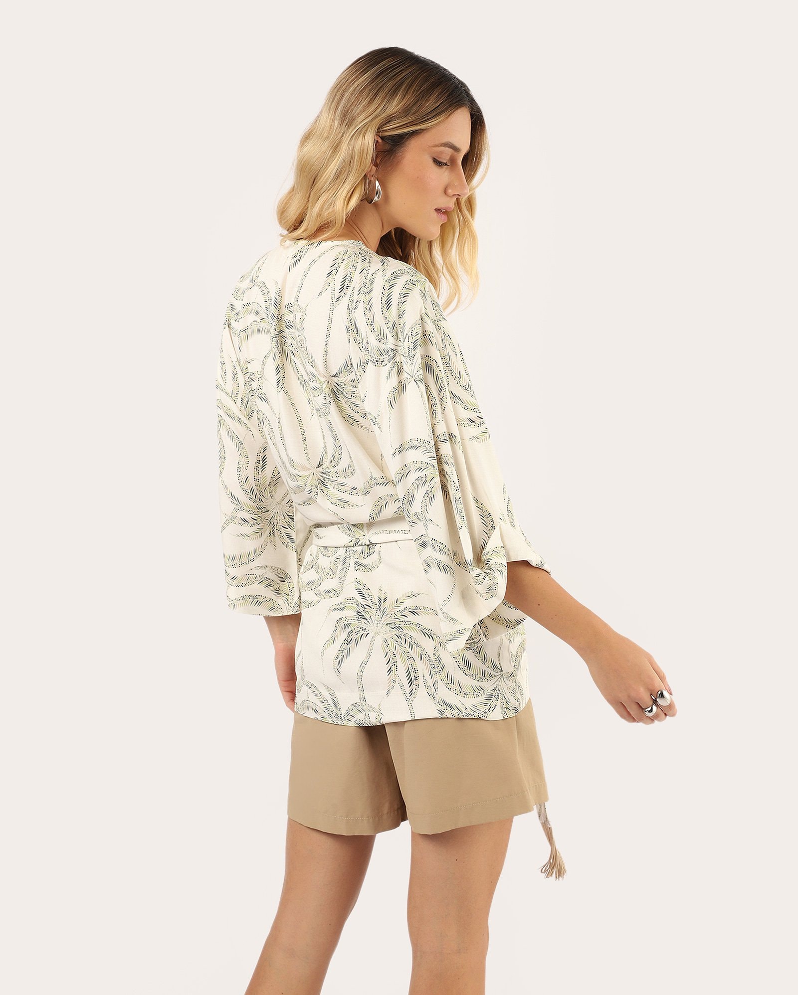 Riachuelo | Kimono feminino em viscose com amarração - bege