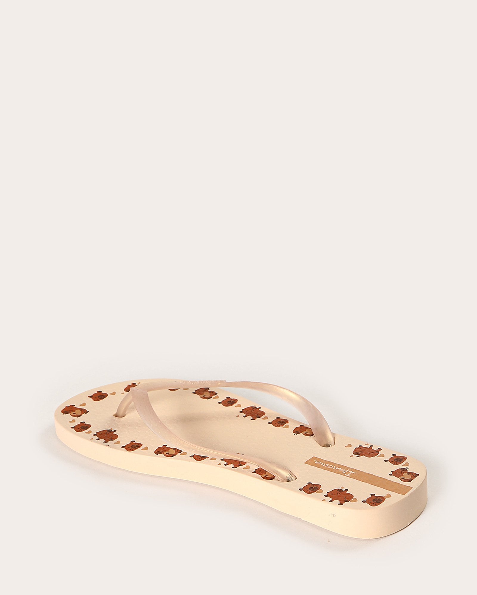 Riachuelo | Chinelo feminino slim estampa Capivara - bege | Ipanema