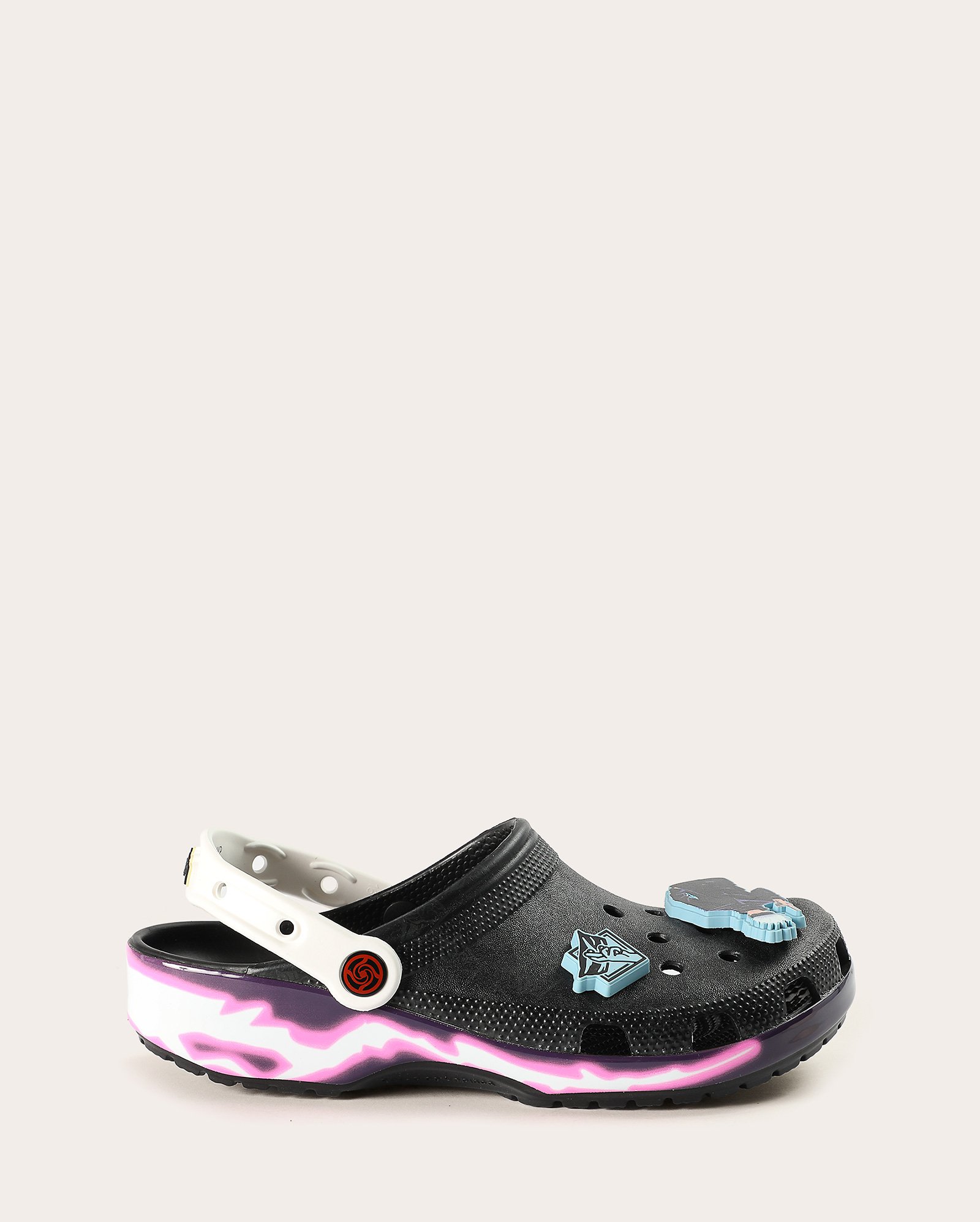 Riachuelo | Sandália clog feminina Jujutsu Kaisen - preta | Crocs