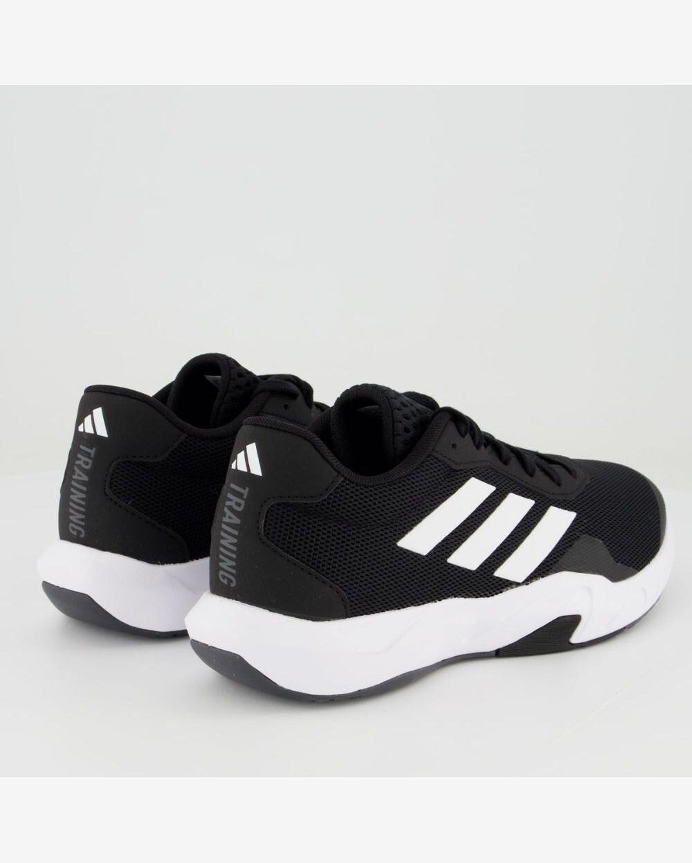 Riachuelo | Tênis Adidas Amplimove Trainer Preto e Branco