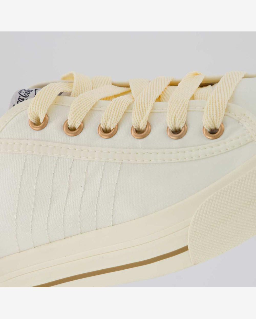 Riachuelo | Tênis Coca Cola Verona Feminino Off White