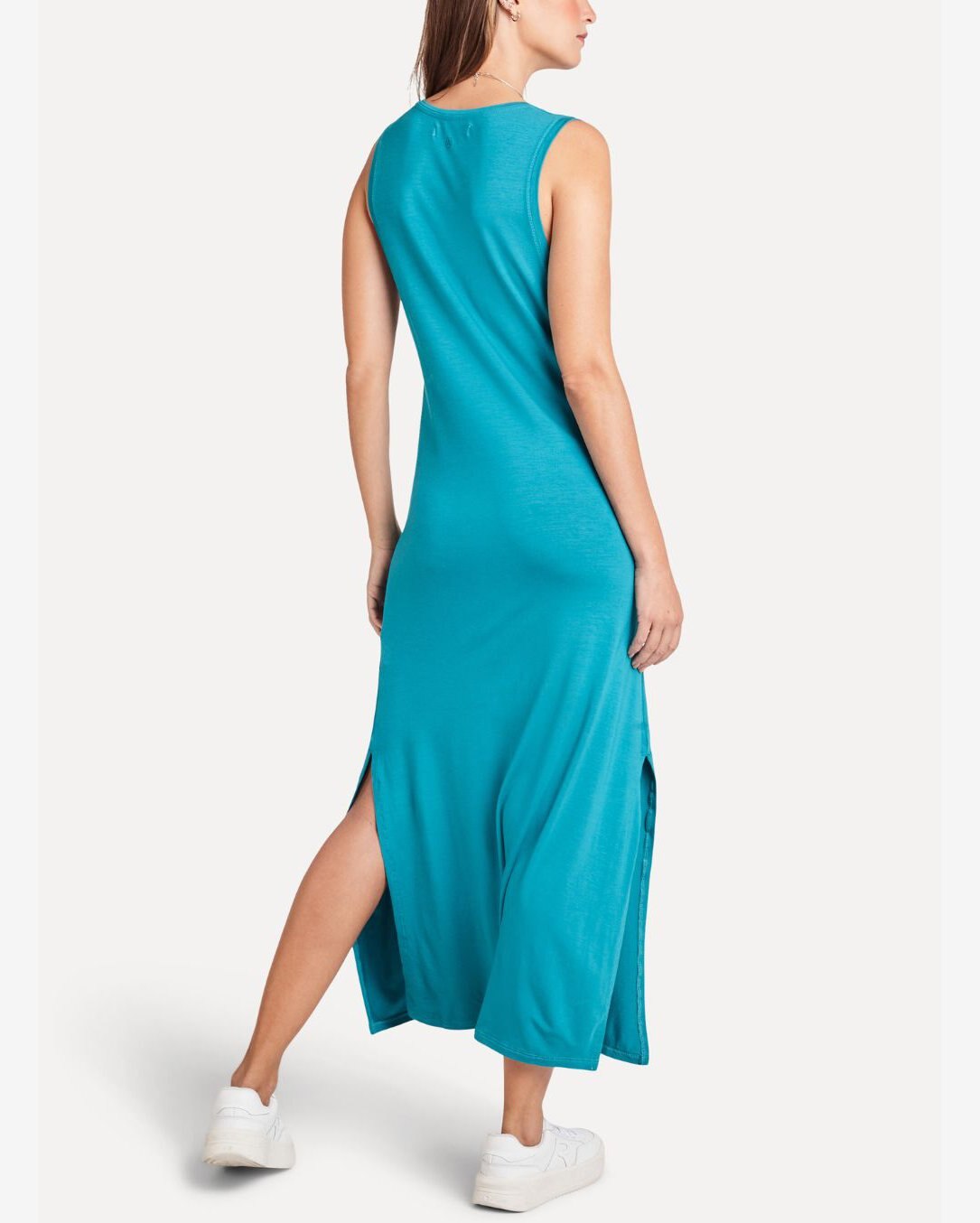 Riachuelo | Vestido Regata Longo Simples Reserva 81078 Com Fenda ...