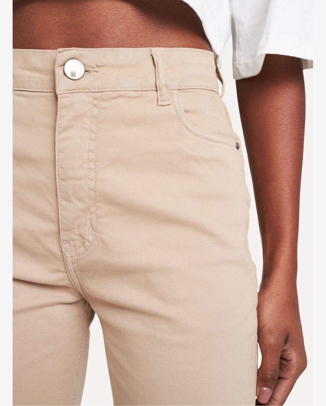 Riachuelo | Calça Flare Sarja Simples Reserva 81112 Feminina Color ...