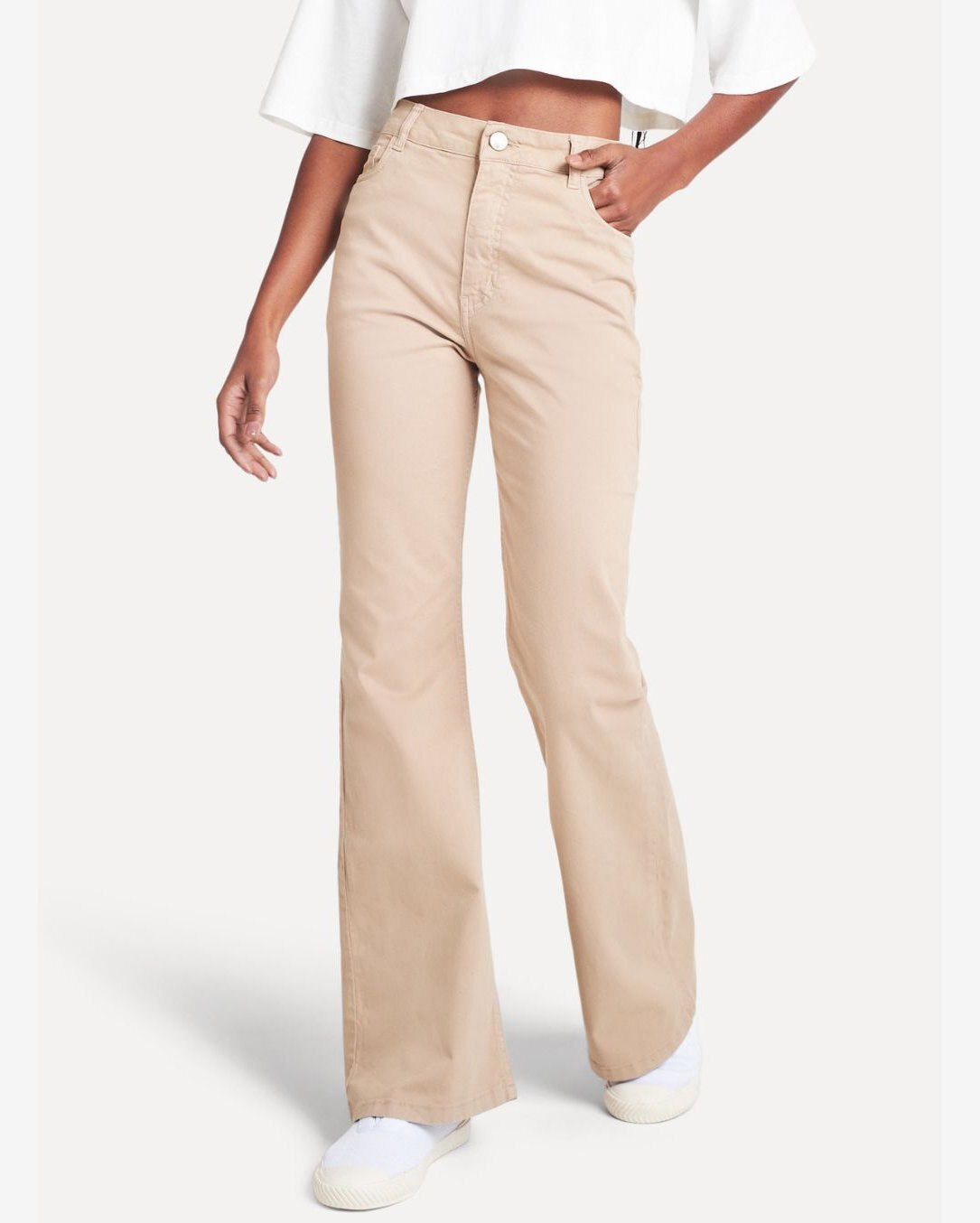 Riachuelo | Calça Flare Sarja Simples Reserva 81112 Feminina Color ...