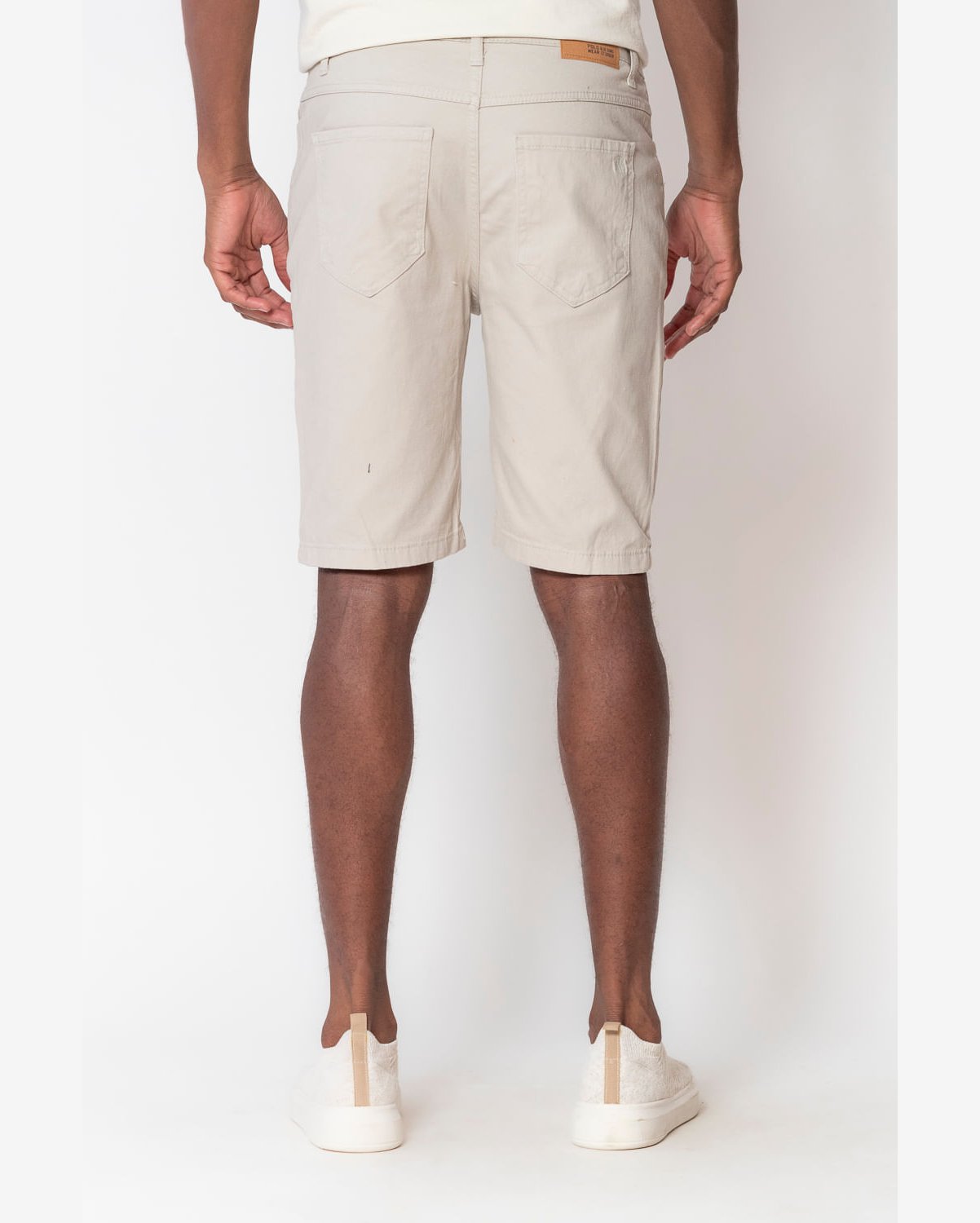 Riachuelo | Bermuda Masculina Sarja Básica Polo Wear Bege Claro