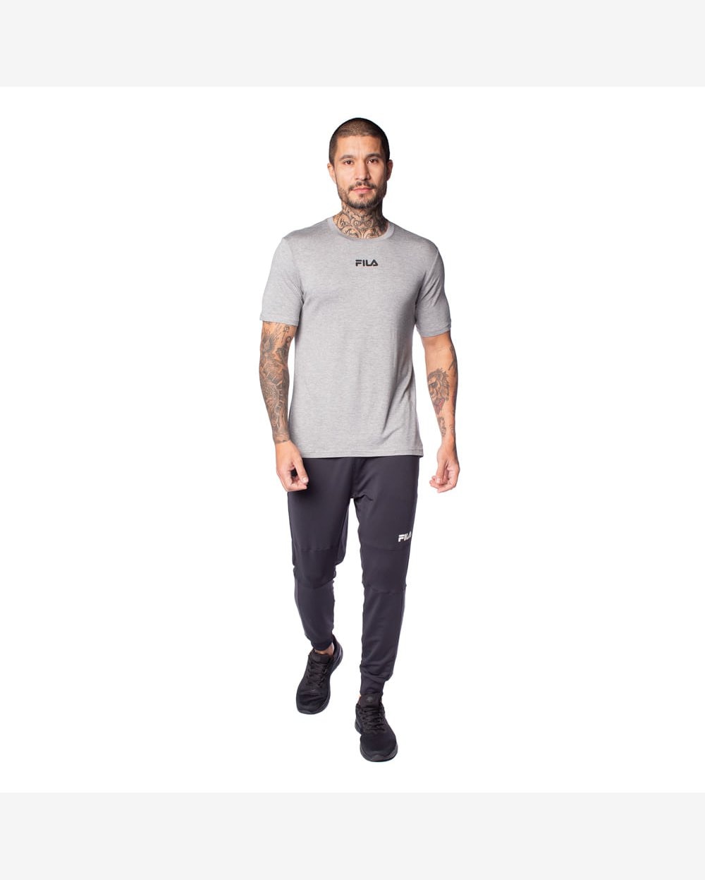 Riachuelo | Camiseta Masculina Fila Comfort Logo II Cinza