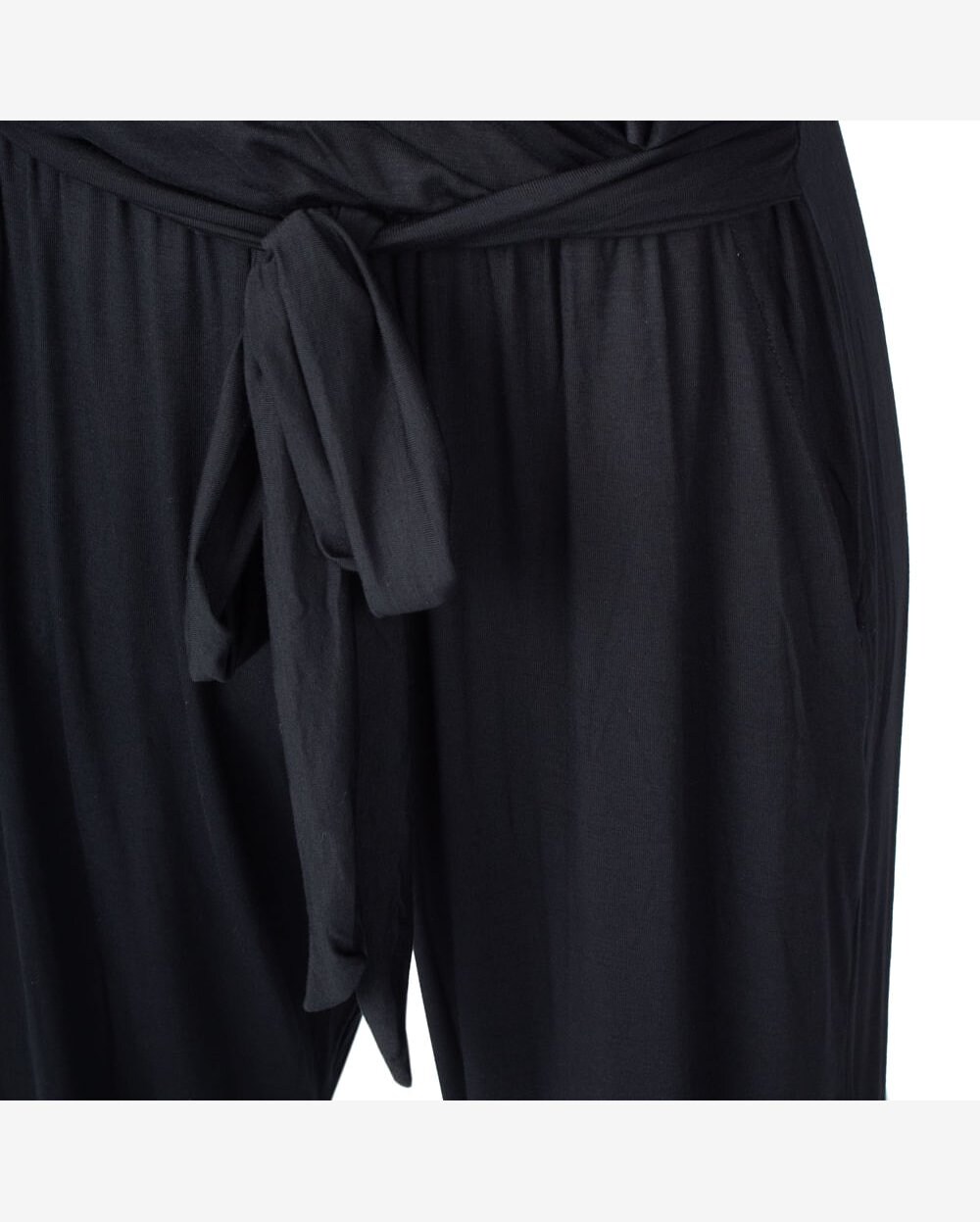 Riachuelo | Macacão Feminino Infinitto Lady Plus Size com Transpasse Preto