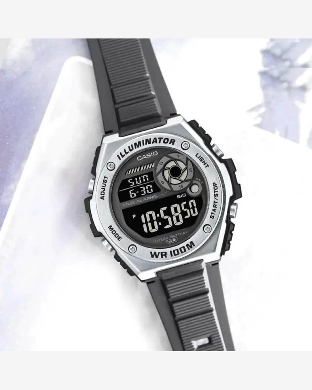 Riachuelo | Relógio Casio Masculino MWD-100H-1BVDF.