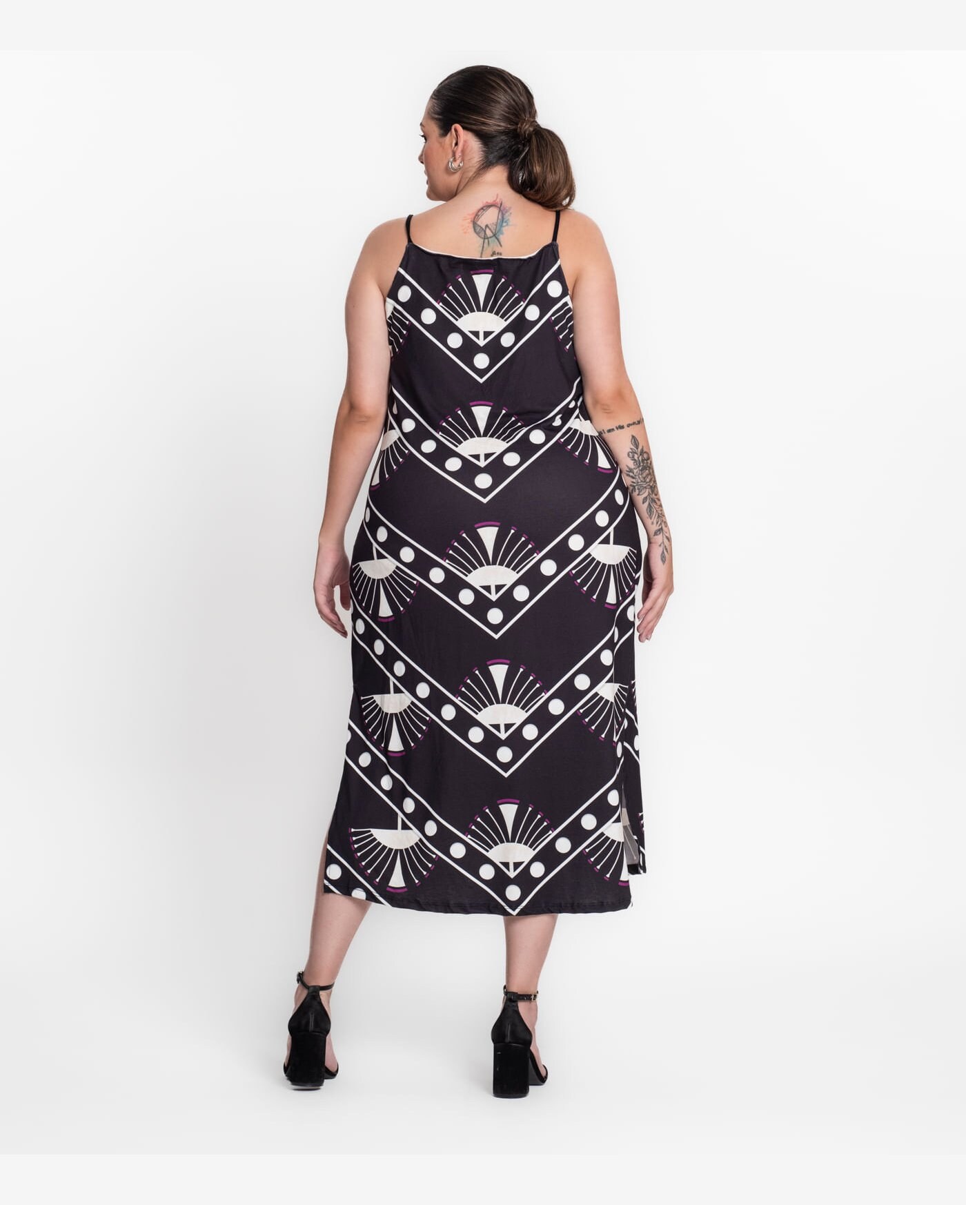 Riachuelo | Vestido Midi Plus Size Em Poli Touch Secret Glam Preto