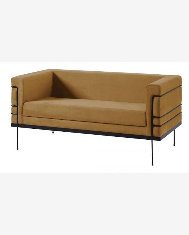 Riachuelo | Sofa Le Corbusier Veludo Dourado 2 Lugares Base Preta 136cm ...