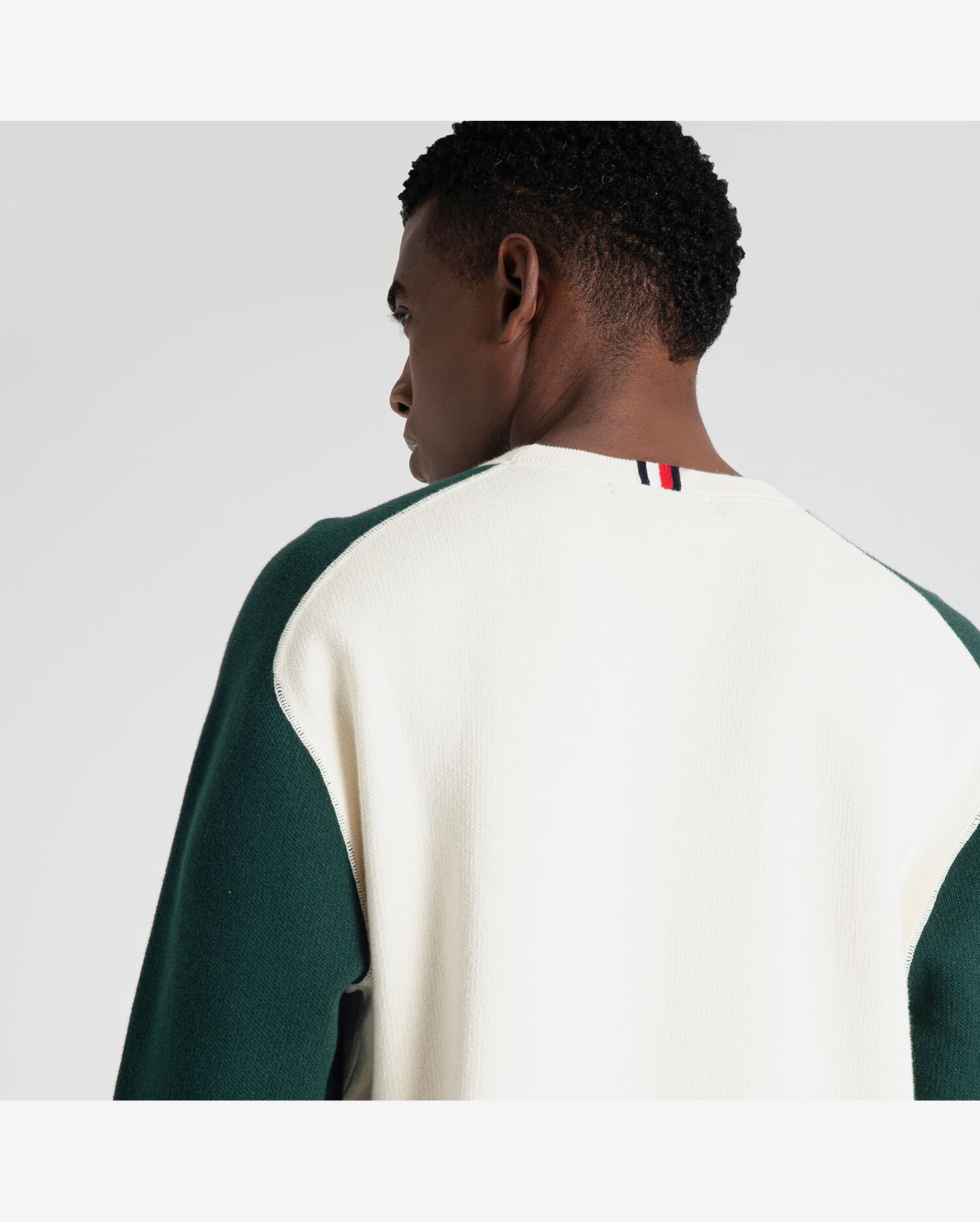 Riachuelo | Suéter Colorblock Logo Hilfiger Monotype