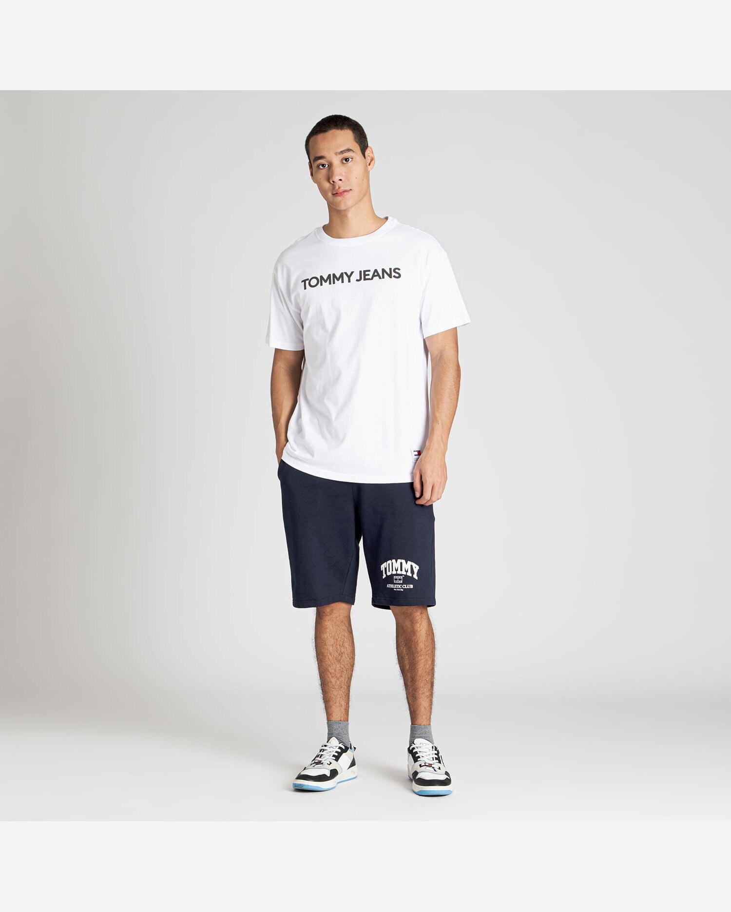 Riachuelo | Camiseta Bold Logo Oversized Tommy Jeans