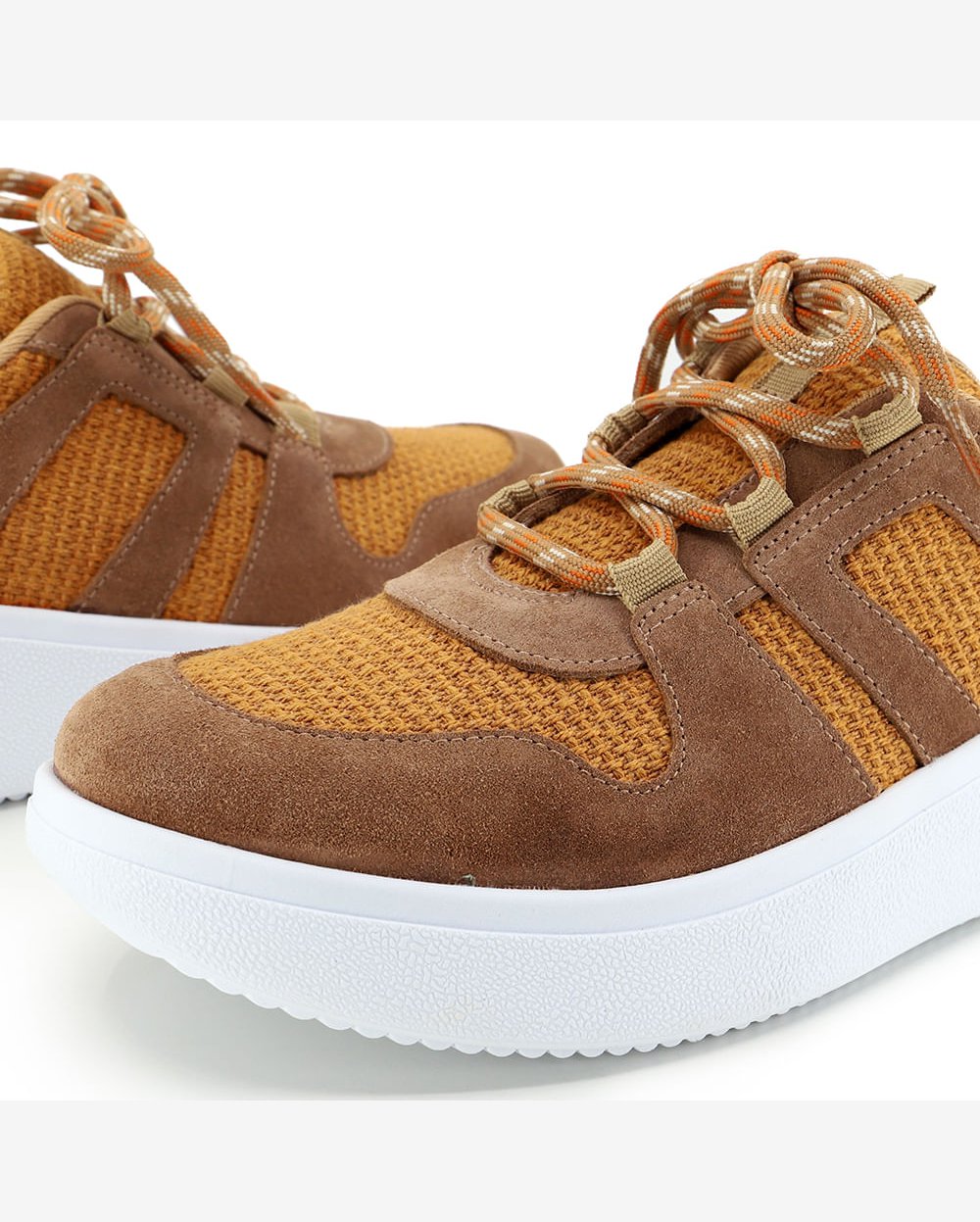 Riachuelo | Tênis Casual Camel Tecido Detalhe Camurça