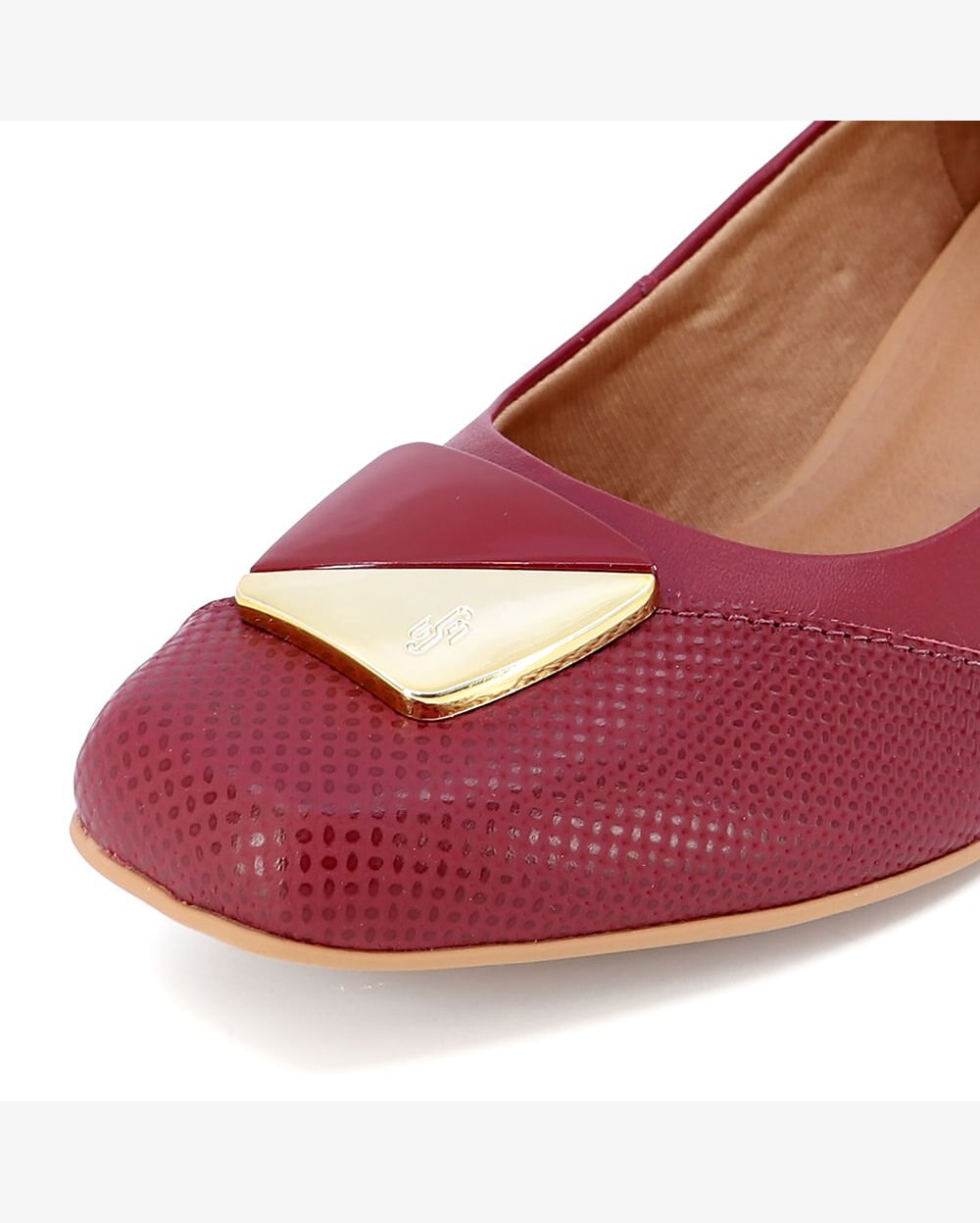 Riachuelo | Scarpin Couro Vermelho Salto Bloco Enfeite