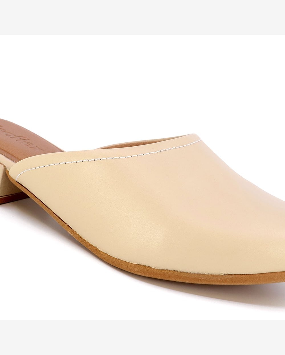 Riachuelo | Mule Bege Salto Bloco Couro Liso