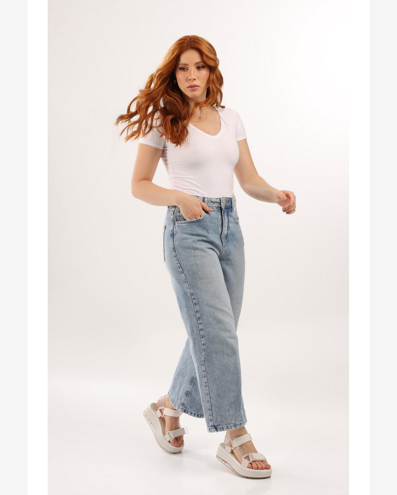 Riachuelo | T-shirt Decote V Feminina Just Basic