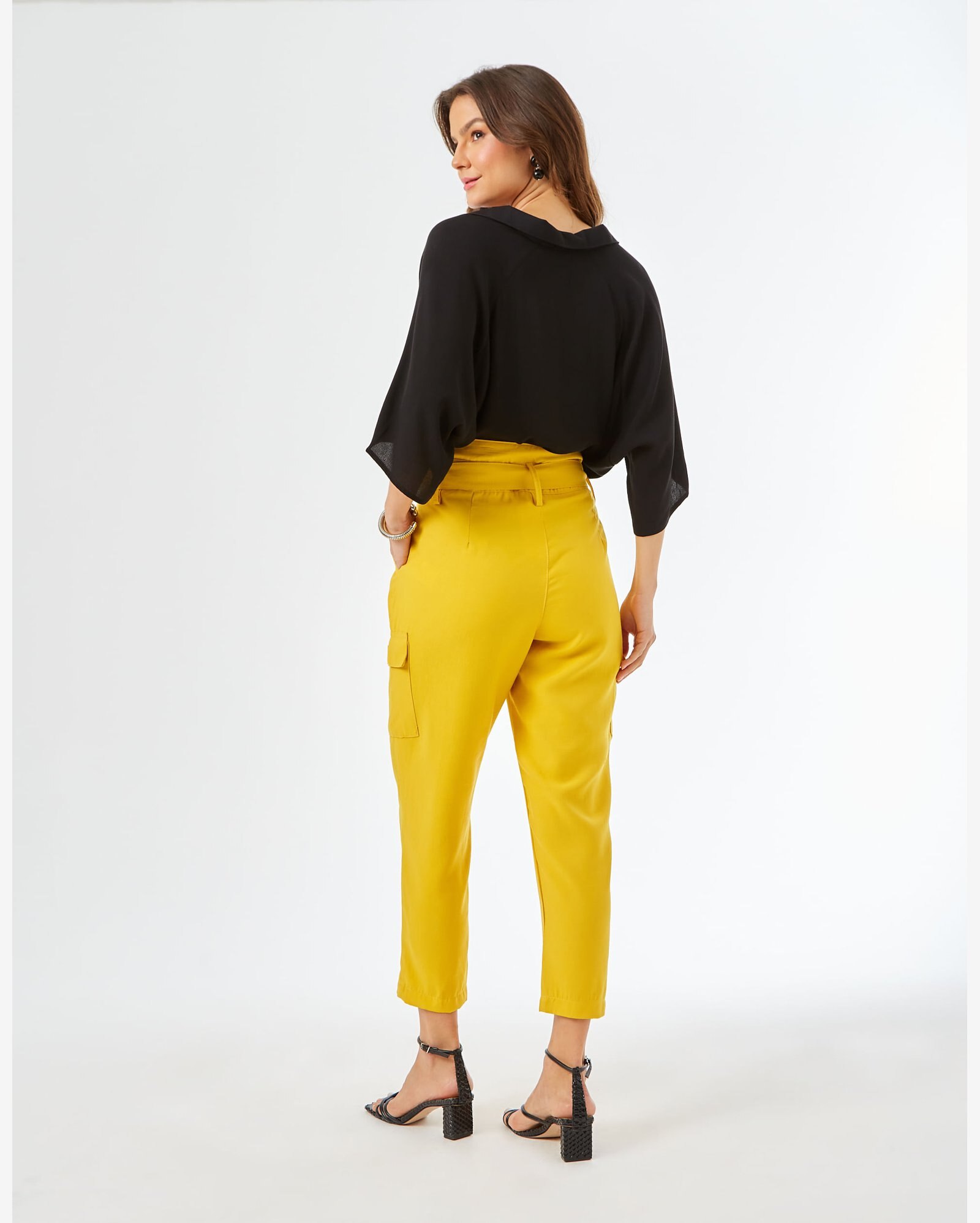 Riachuelo | Calça Alfaiataria Bolsos Utilitários - Mostarda